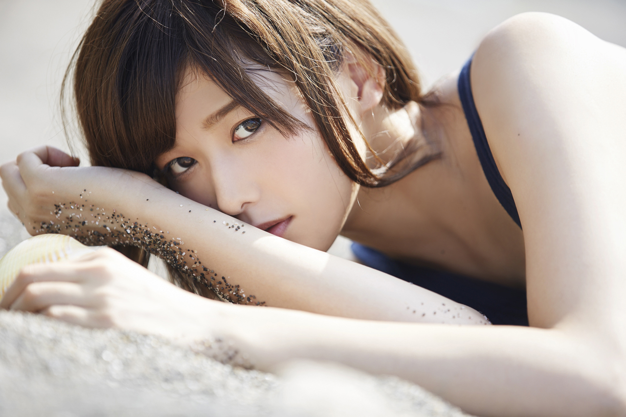 清纯系美少女军团欅坂46杂志写真连载之渡边理佐(渡邉理佐)一 哔哩哔哩