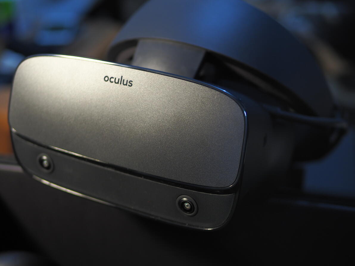 Oculus Rift S开箱+屏幕对比评测（vs HTC VIVE） - 哔哩哔哩