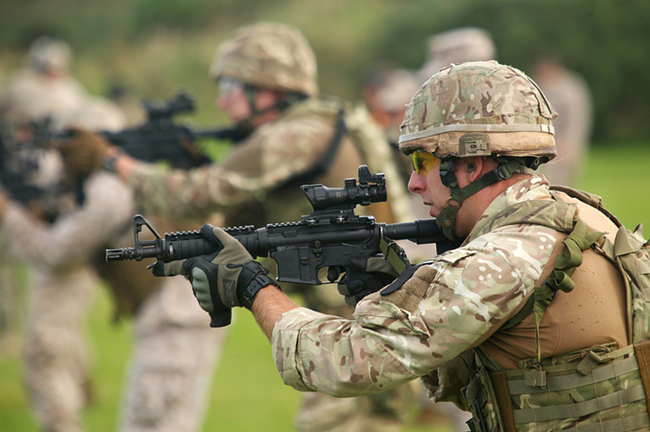 UKSF的称手利刃：L119A1/A2突击步枪 - 哔哩哔哩