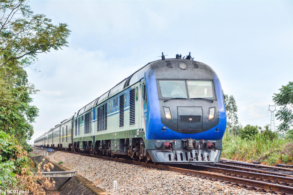 【BCPL MOC】积木再现“京沪十三猪”辉煌 - 哔哩哔哩