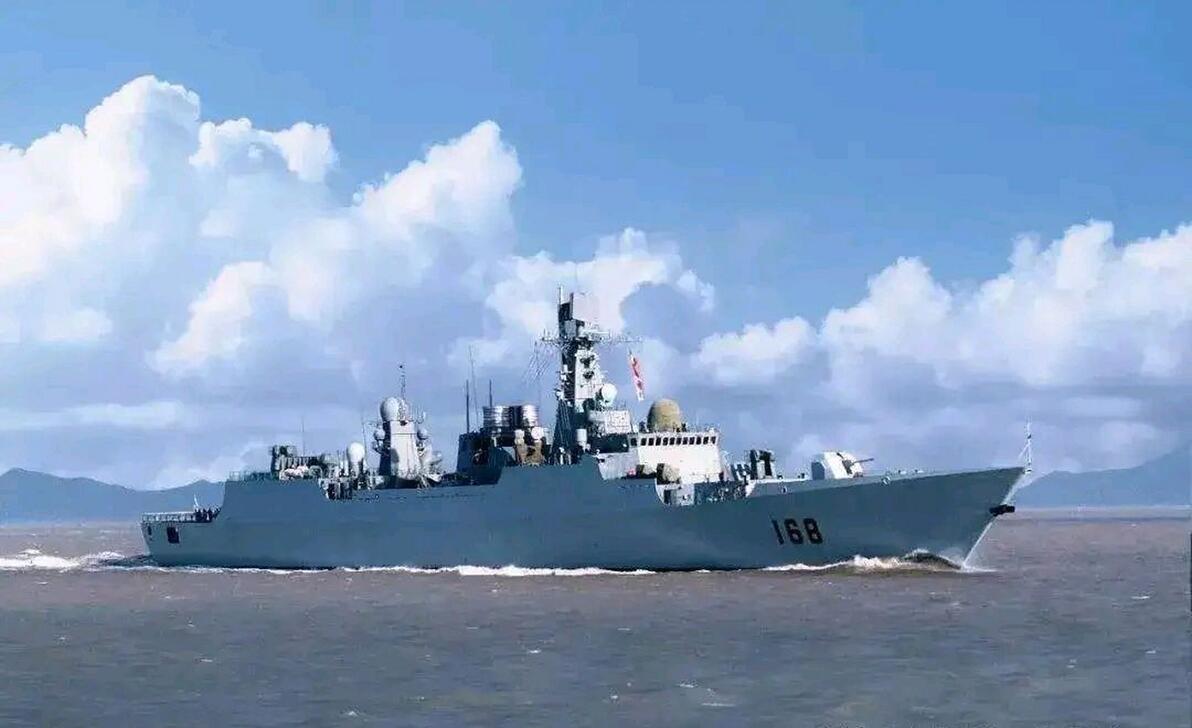 深蓝序曲——中国海军052B型驱逐舰概览 - 哔哩哔哩