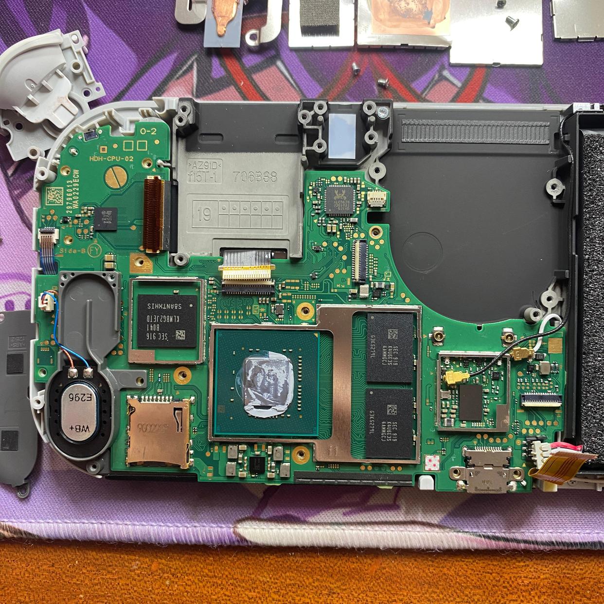 switchlite原装主板和零件拆解图 - 哔哩哔哩