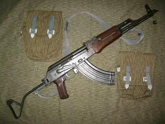 【科普】来自东德的传奇利器——MPi-KM系列突击步枪 - 哔哩哔哩