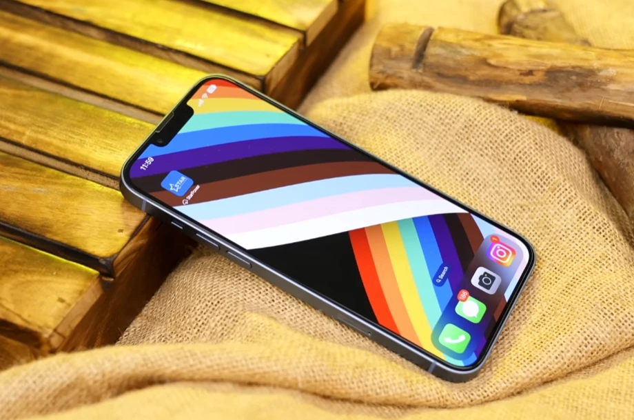 发布时被鄙视，如今成为香饽饽！iPhone14Plus逆袭成功仅用了一步 - 哔哩哔哩