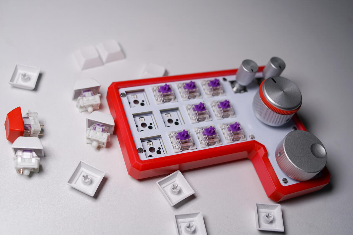 可编程小键盘CXT-12E4的轻度客制化，以及娘化【笑】 - 哔哩哔哩