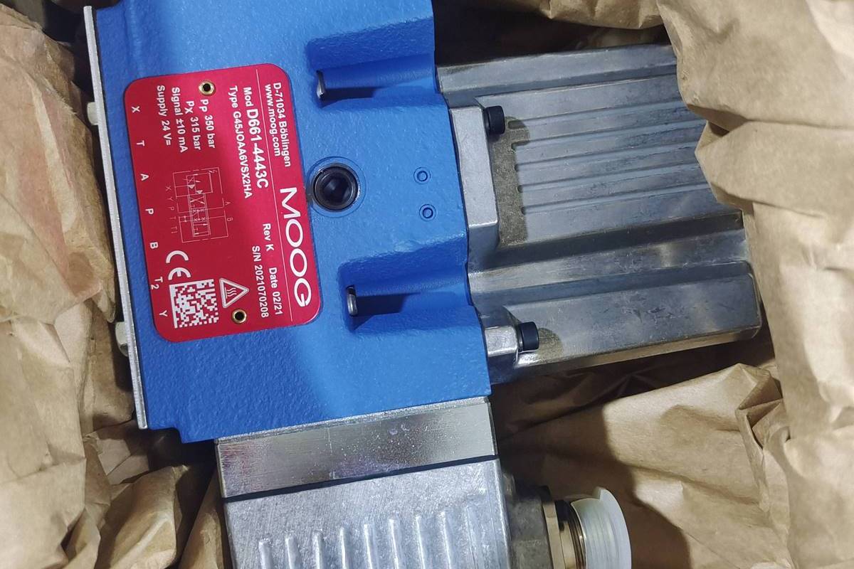 moog伺服阀D661-4444C/G60JOAA6VSX2HA - 哔哩哔哩