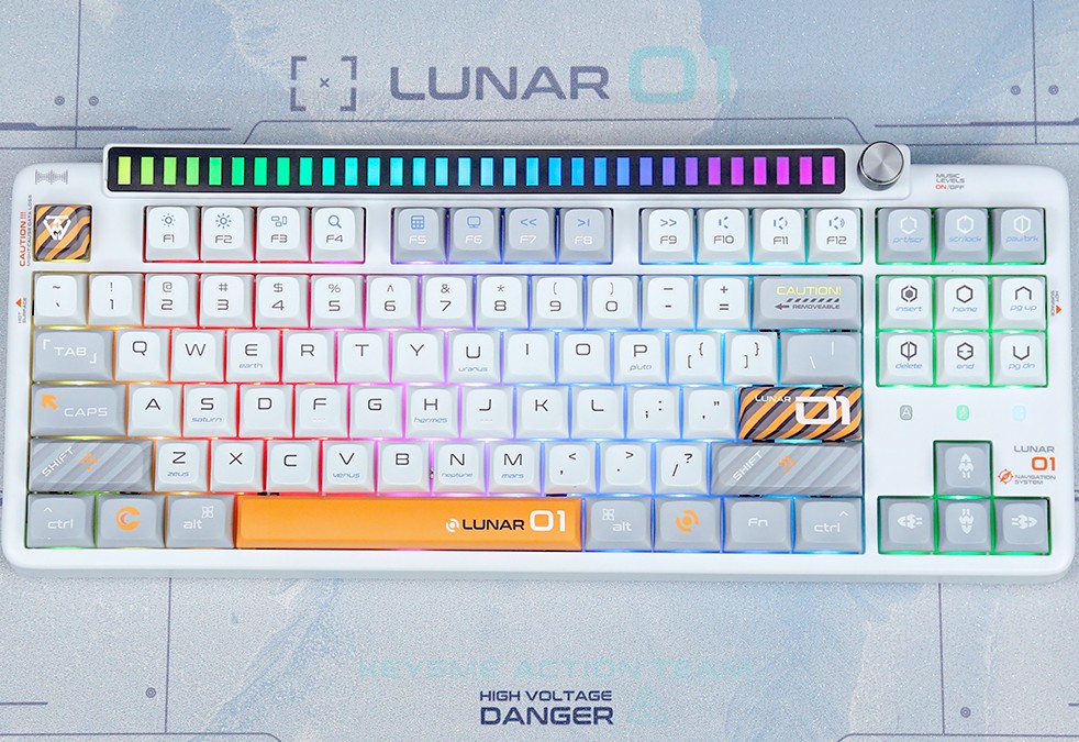 KeysMe Lunar 01三模无线机械键盘评测：炫酷潮玩 - 哔哩哔哩