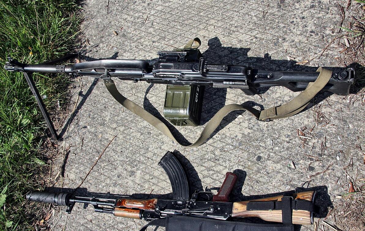 武器专栏：俄罗斯 Pecheneg“佩切涅格” PKP通用机枪（解体废物，滑稽） - 哔哩哔哩