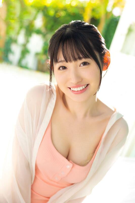【耶嘿】日本4月新人老师介绍,天气小姐身材太好天天遮住地图,j罩盃6s新人登场! 哔哩哔哩