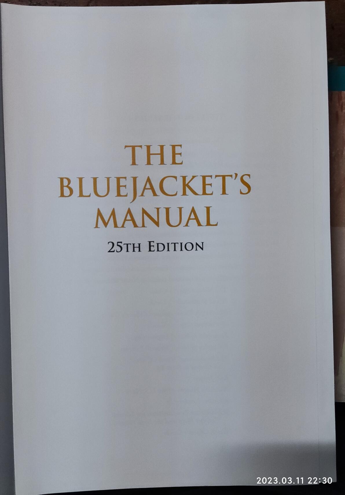 美国海军士兵新兵的入门书与参考书——蓝夹克手册 Blue Jacket's Manual - 哔哩哔哩