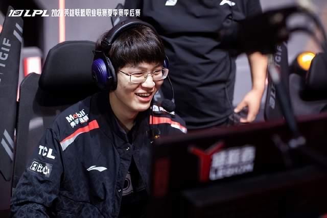 Meiko加入TES实锤？主播老岳爆料EDG老板聊天截图：支持他的想法 - 哔哩哔哩