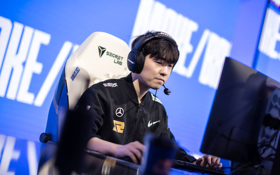 Cryin妖姬失误葬送好局！RNG不敌FNC，拿到小组赛首败 - 哔哩哔哩