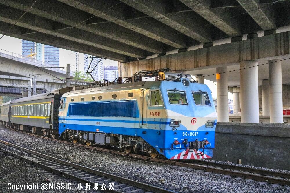 SS8型电力机车5图精选集(1) - 哔哩哔哩