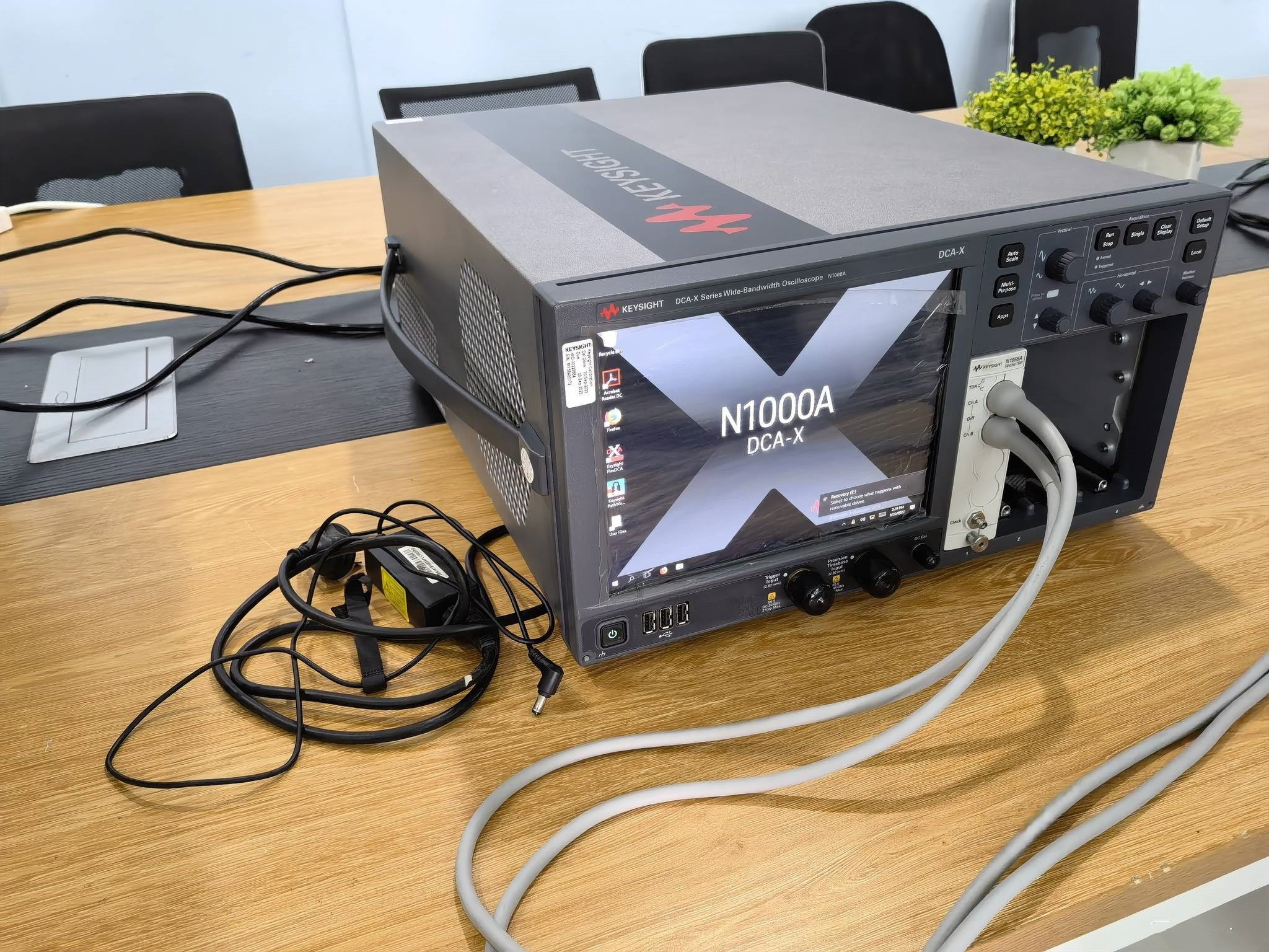 N1000A示波器主机100GHz - 哔哩哔哩