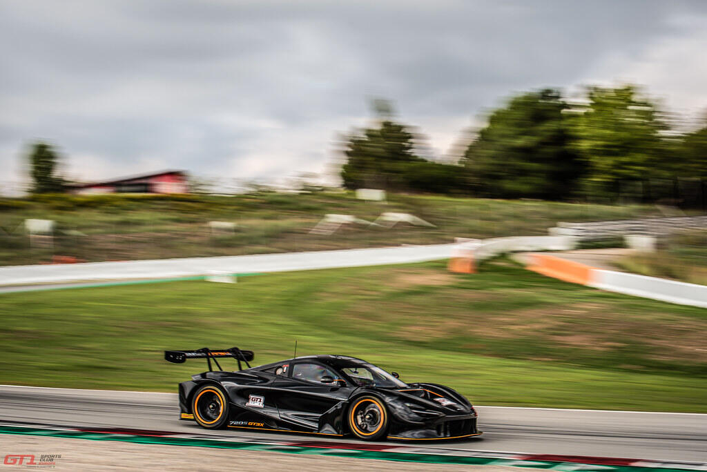 GT1 SPORT CLUB图鉴解析——赛道日艺术品盛会 - 哔哩哔哩