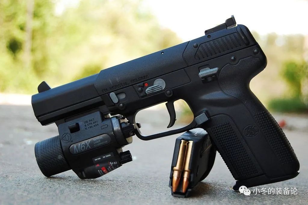 防弹衣杀手：FN-57手枪 - 哔哩哔哩