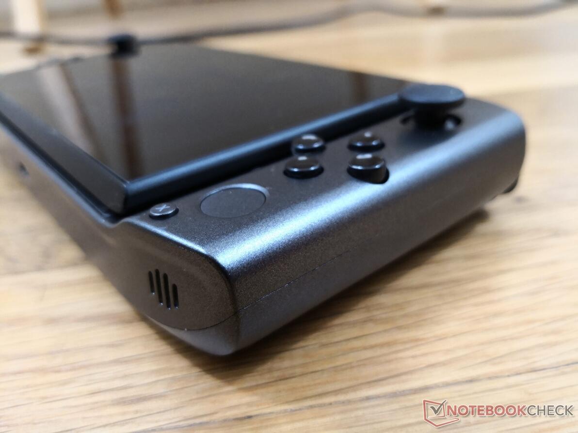 GPD WIN 3 评测：非微软官方的 Switch（上篇） - 哔哩哔哩