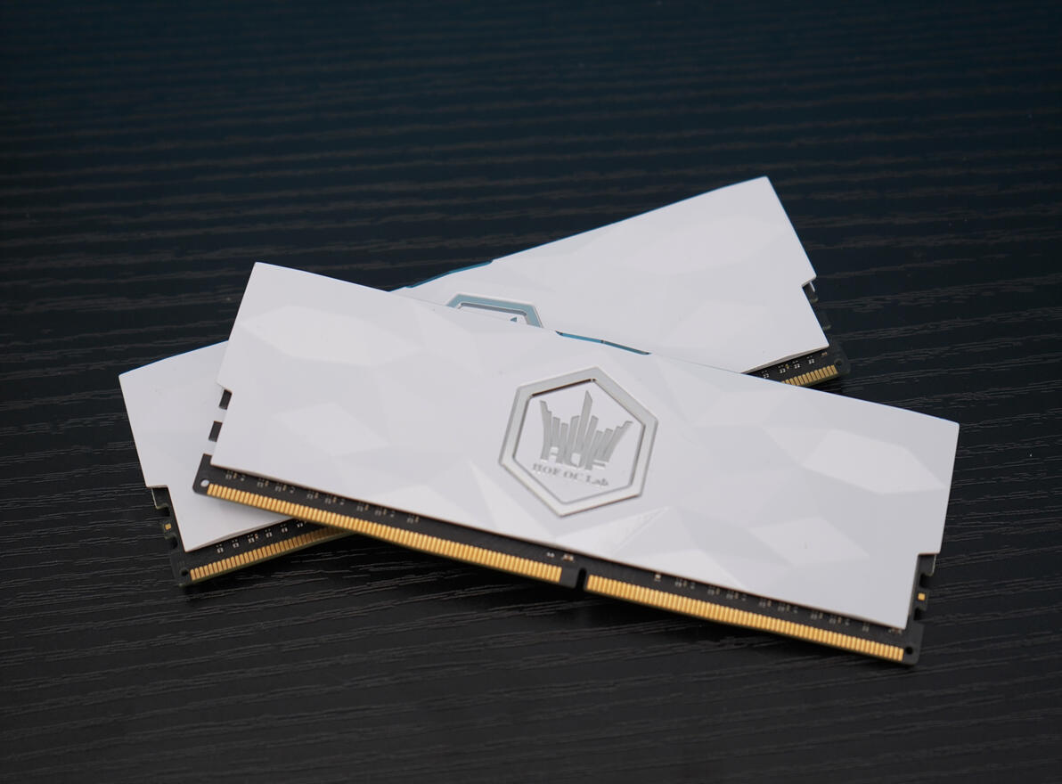 评测：DDR4内存的巅峰之作，默认5000MHz，超低时序！ - 哔哩哔哩