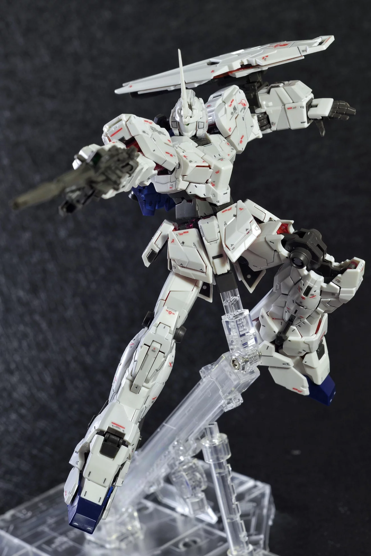 【评测】嫌PG太占空间？RG或许更适合你！---万代RG独角兽玩评 - 哔哩哔哩