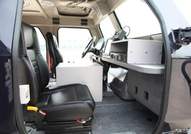 （转载）解读源自依维柯的"虎士"ZFB05A装甲车 - 哔哩哔哩