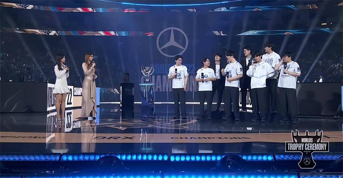 【英雄联盟S12人物志】Deft圆梦s12世界总冠军!三星十子之一十年颠沛流离,最后一舞成神 - 哔哩哔哩