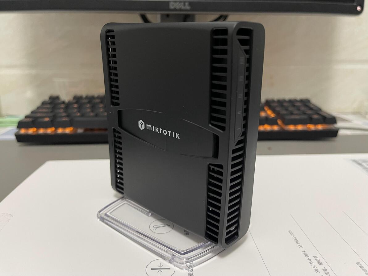 【Mikrotik-RouterOS】第03篇-hAP ax^2开箱 - 哔哩哔哩