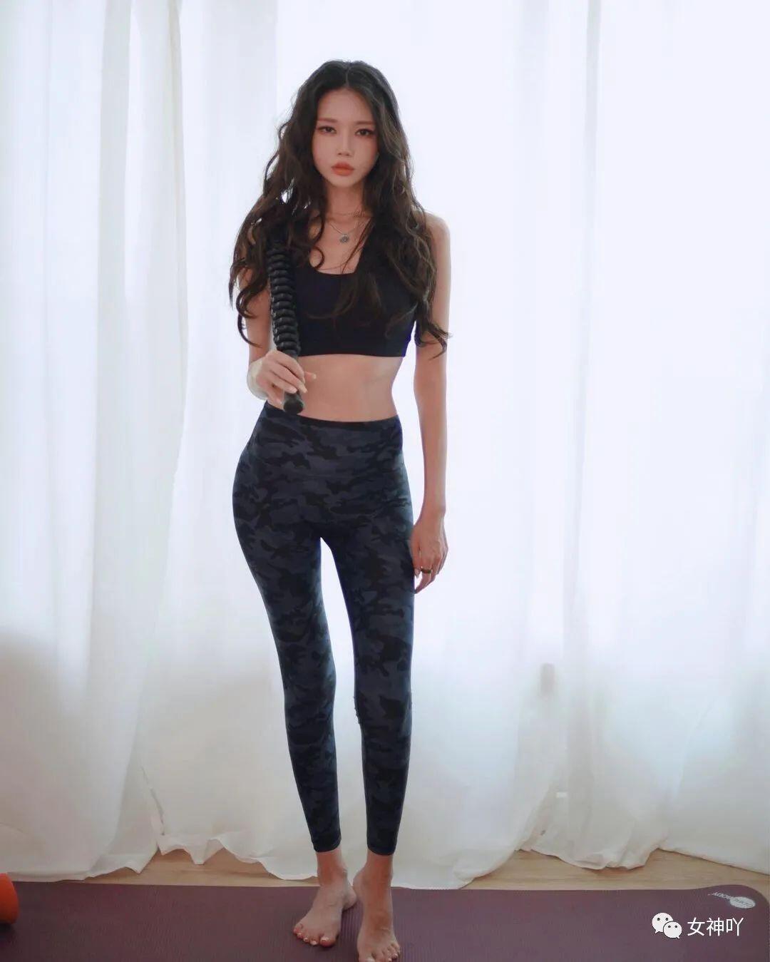 今日ins美女 | 性感模特 这身材怎么样 - 哔哩哔哩