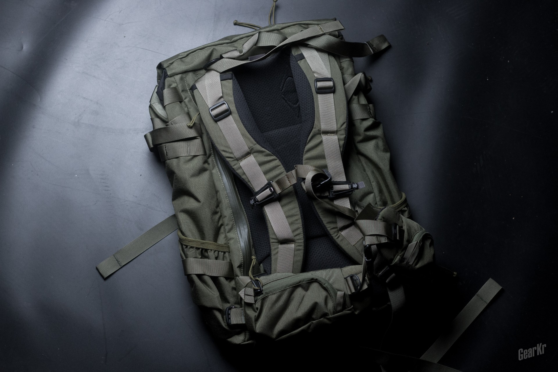 丰富拓展，超越预期——神秘农场 BLITZ 闪击35战术背包 - 哔哩哔哩