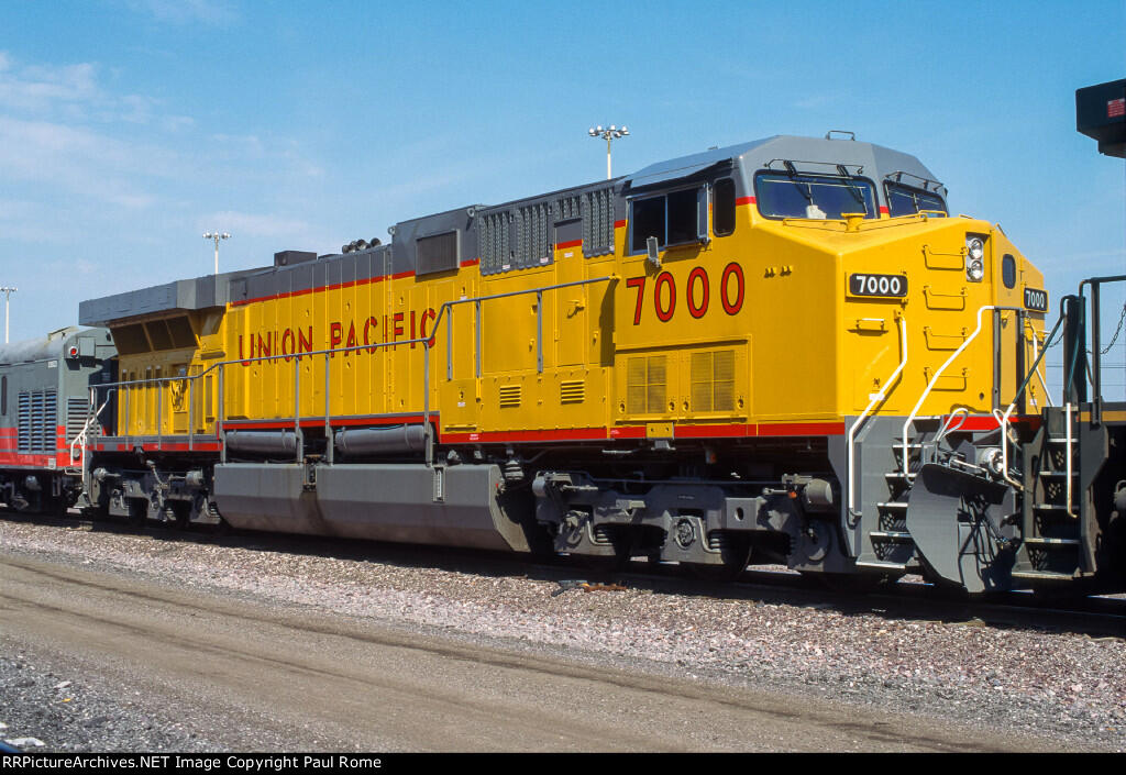 【科普】不得不降功率运用的“AC6000CW”——美国联合太平洋铁路C60(44)AC型内燃机车 - 哔哩哔哩