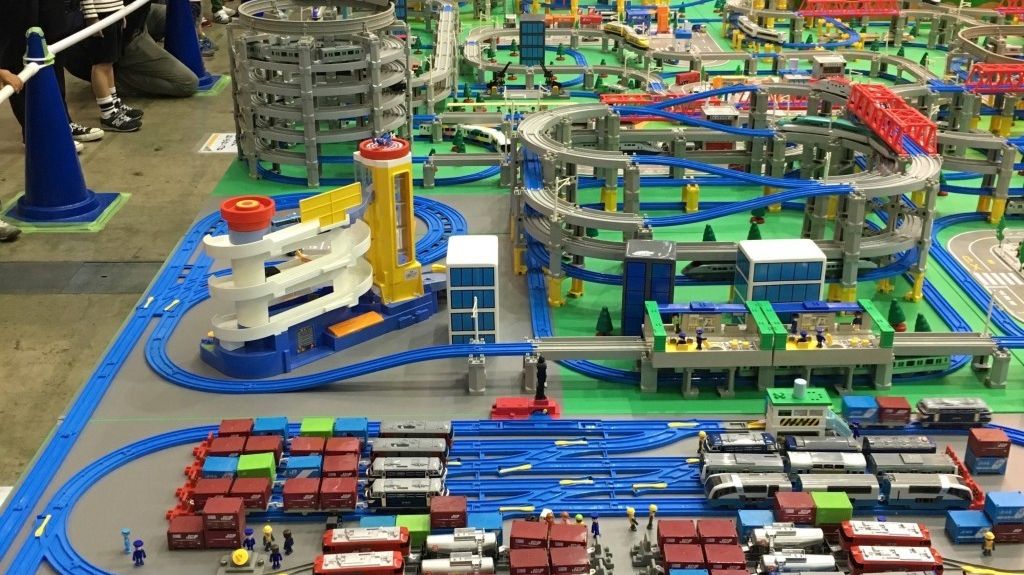 拼出无限可能的PLARAIL - 哔哩哔哩