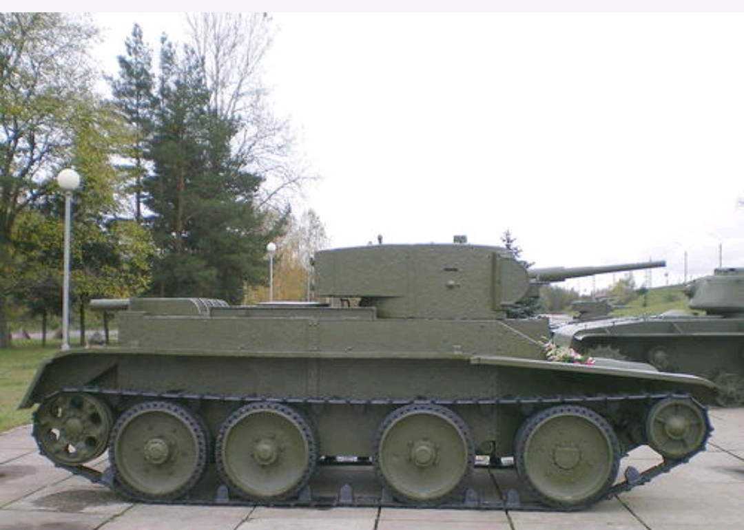 能够“对标”豹2A6的神车——苏联BT-7M - 哔哩哔哩