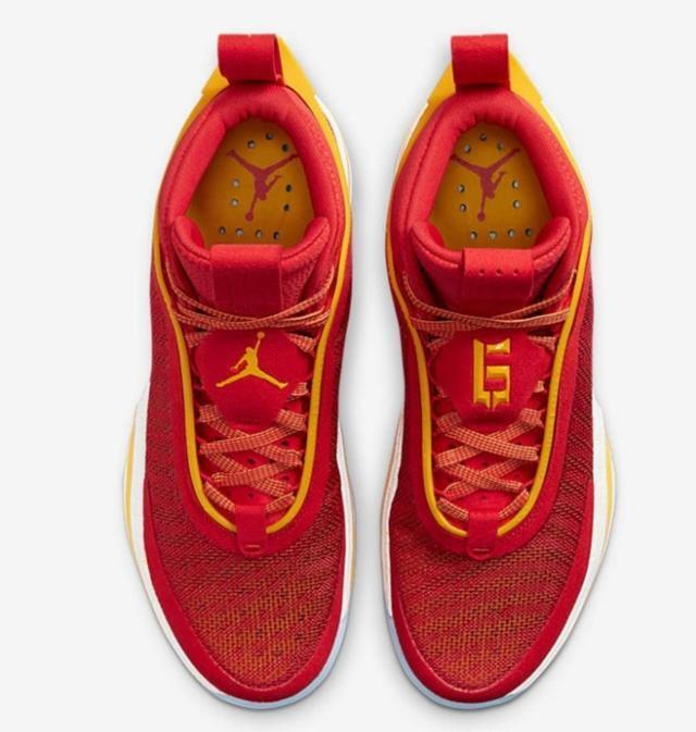 多双AJ36球员专属配色和个人logo曝光，郭艾伦配色变成中国红！ - 哔哩哔哩