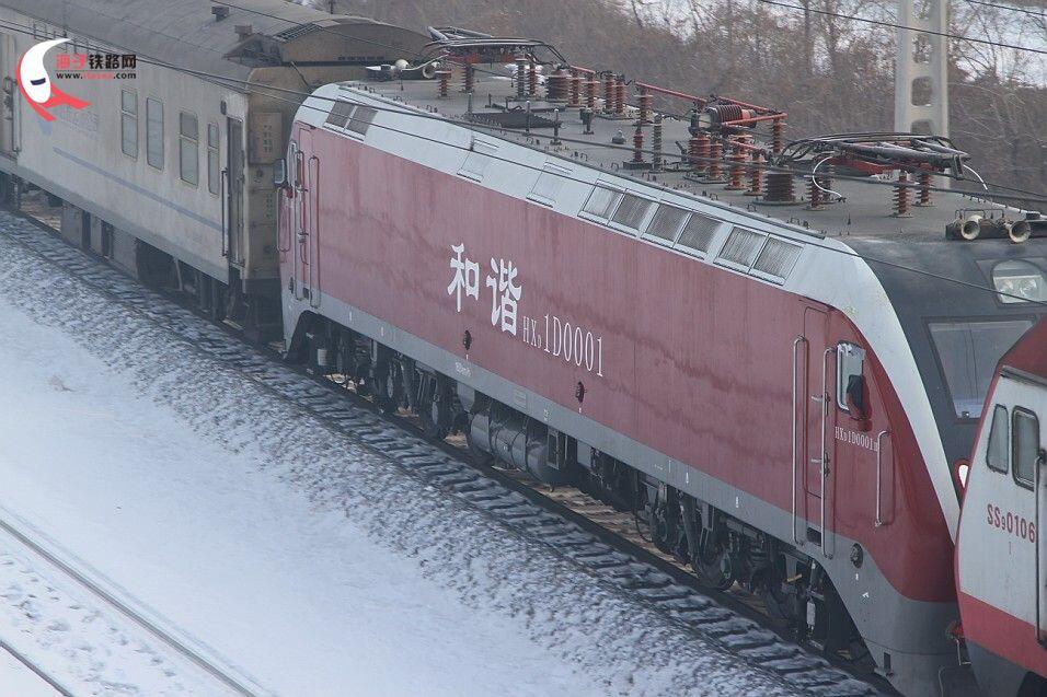 【科普】飞驰的红枣-中国铁道部｜中车株洲电力机车有限公司｜HXD1D型电力机车 - 哔哩哔哩