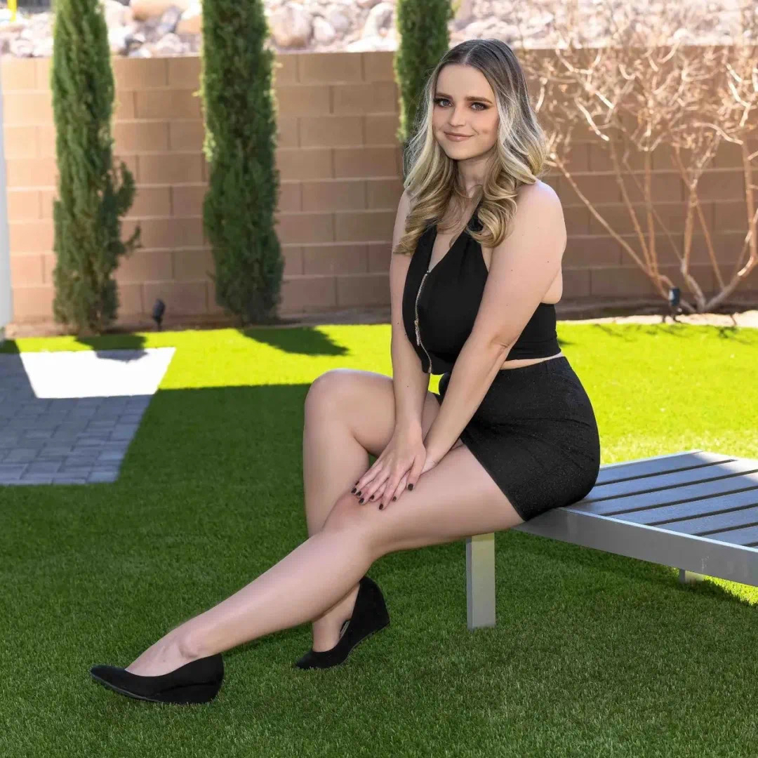 绝对肉感的小只马，结束专属之后反而越来越火—Codi Vore - 哔哩哔哩