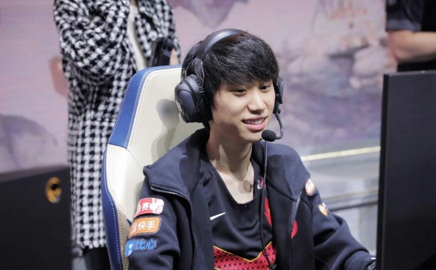 谁是常规赛MVP？Kanavi又获MVP 再次追平Doinb - 哔哩哔哩