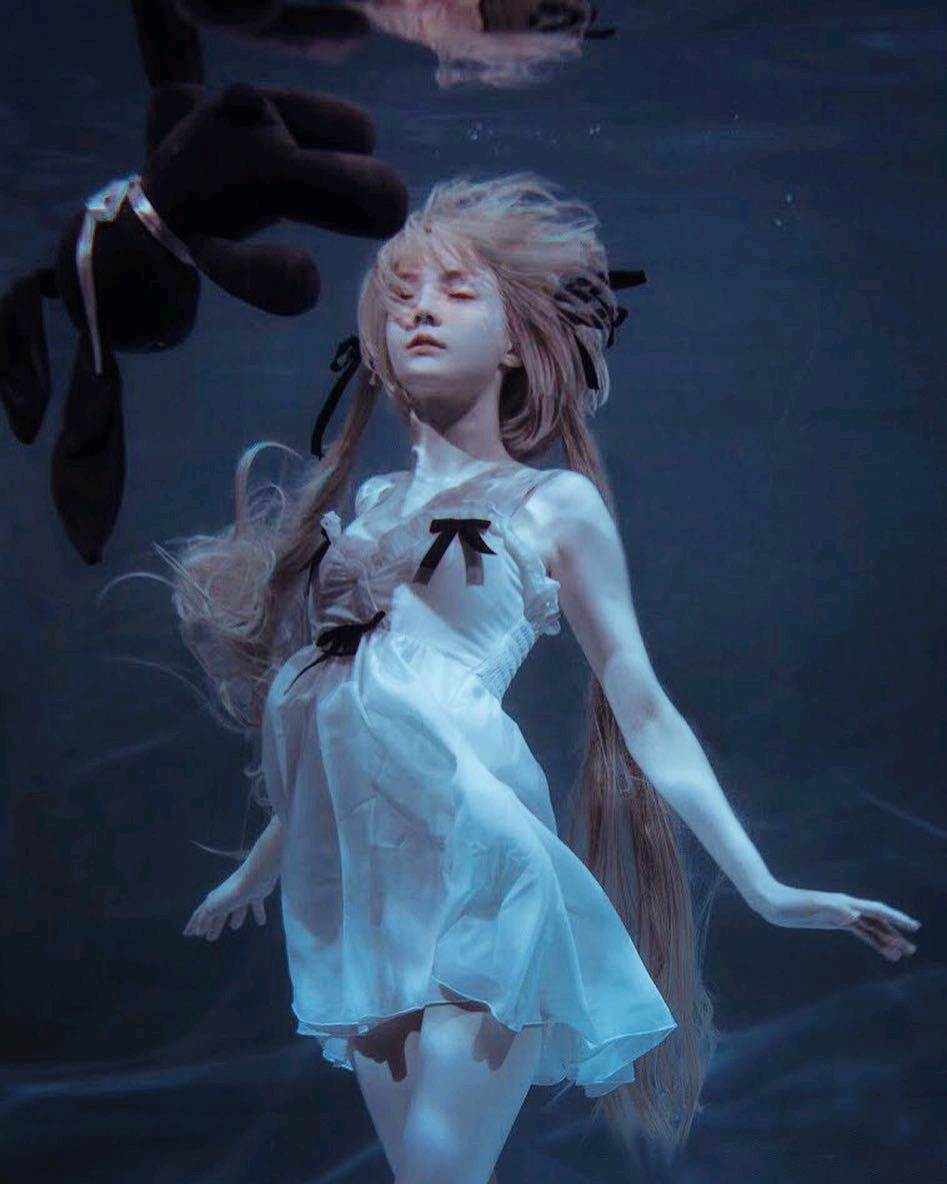 RocksyLight-千图网