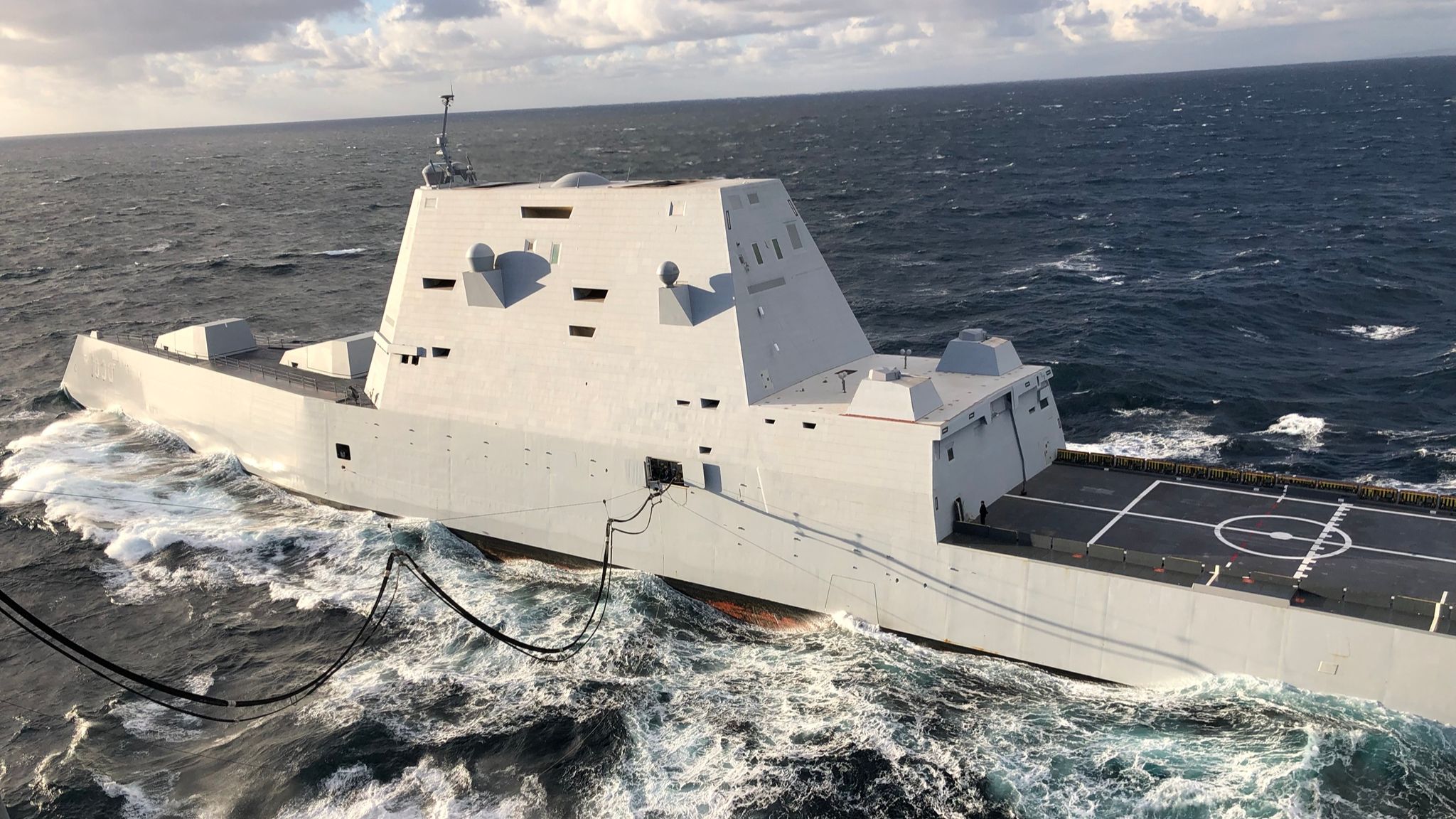 DDG-1000朱姆沃尔特级首次现身亚太 - 哔哩哔哩