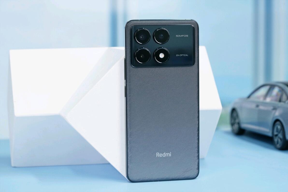 1999元起你买谁？一文秒懂Redmi K70/E/Pro区别在哪！ - 哔哩哔哩