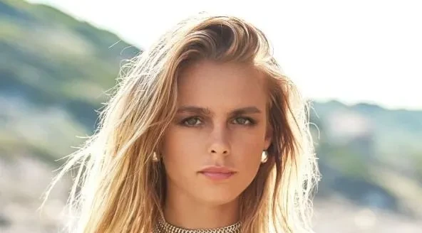 欧美暗黑界170以上美女（27）-Ruby Kelly - 哔哩哔哩