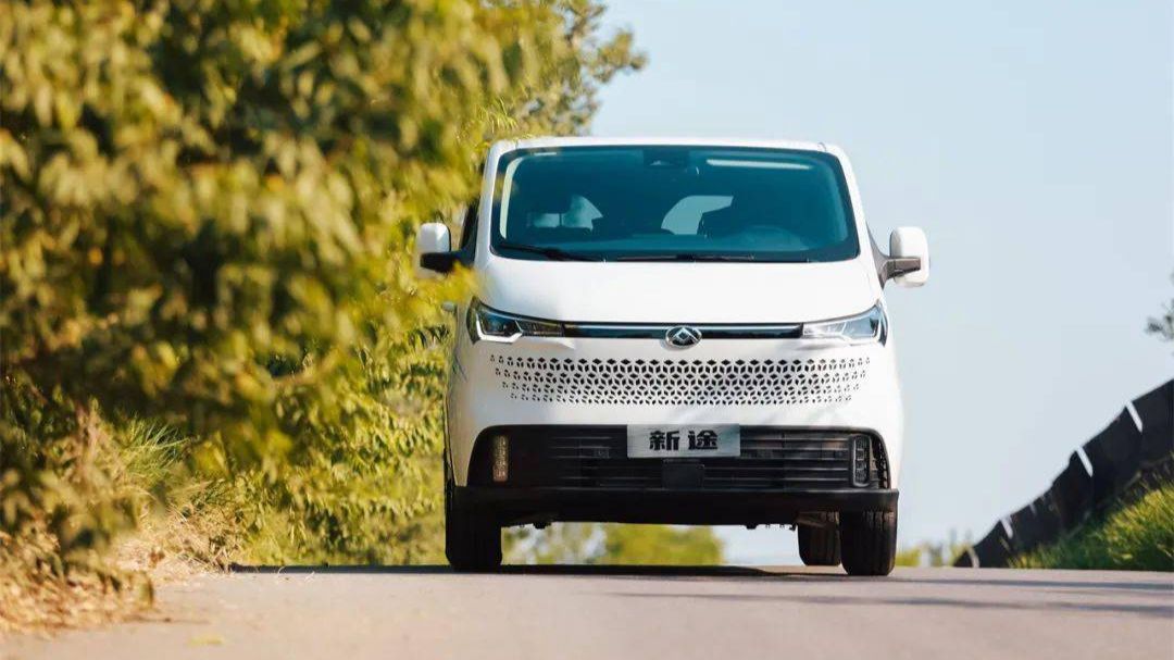 合资时代翻篇 新途V70对比全顺V362胜算在哪里？ - 哔哩哔哩