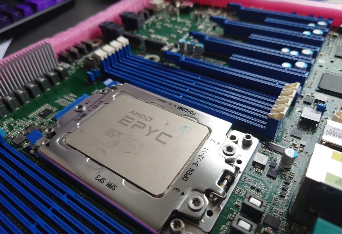 AMD EPYC 64核+8卡装机（翻车）记录 - 哔哩哔哩