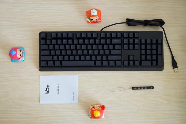 带调色盘的灯光盛宴——ikbc R410 RGB银轴机械键盘使用分享 - 哔哩哔哩