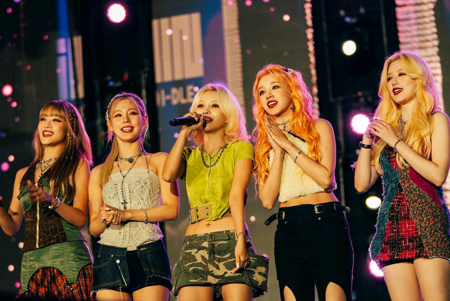 【分享(G)I-DLE照片】我的合照库存 - 哔哩哔哩