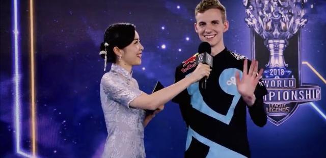 S8:余霜因采访C9上单而火，欧美粉丝：求她的推特账号！ - 哔哩哔哩