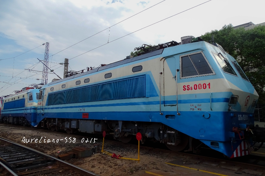 SS8型电力机车5图精选集(2) - 哔哩哔哩