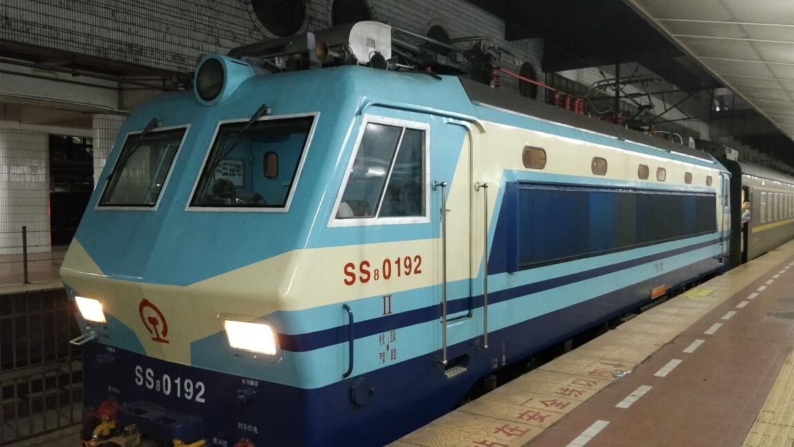 历史悠久的特区列车——广/肇九直通车，KTT和广铁RZ25T（结尾含DF11G本务的肇九特写) - 哔哩哔哩