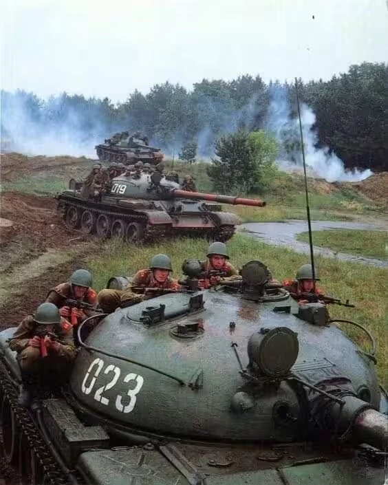 115mm 2A20及125mm 2A26/46滑膛炮早期APFSDS介绍：从3BM3到3BM17 - 哔哩哔哩