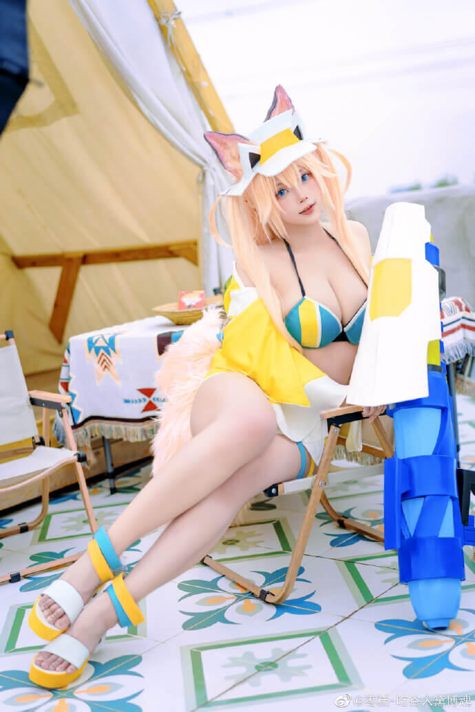 【世界弹射物语COS】白面夏毛九尾之女 稻穗泳装cos cn枣糕 - 哔哩哔哩