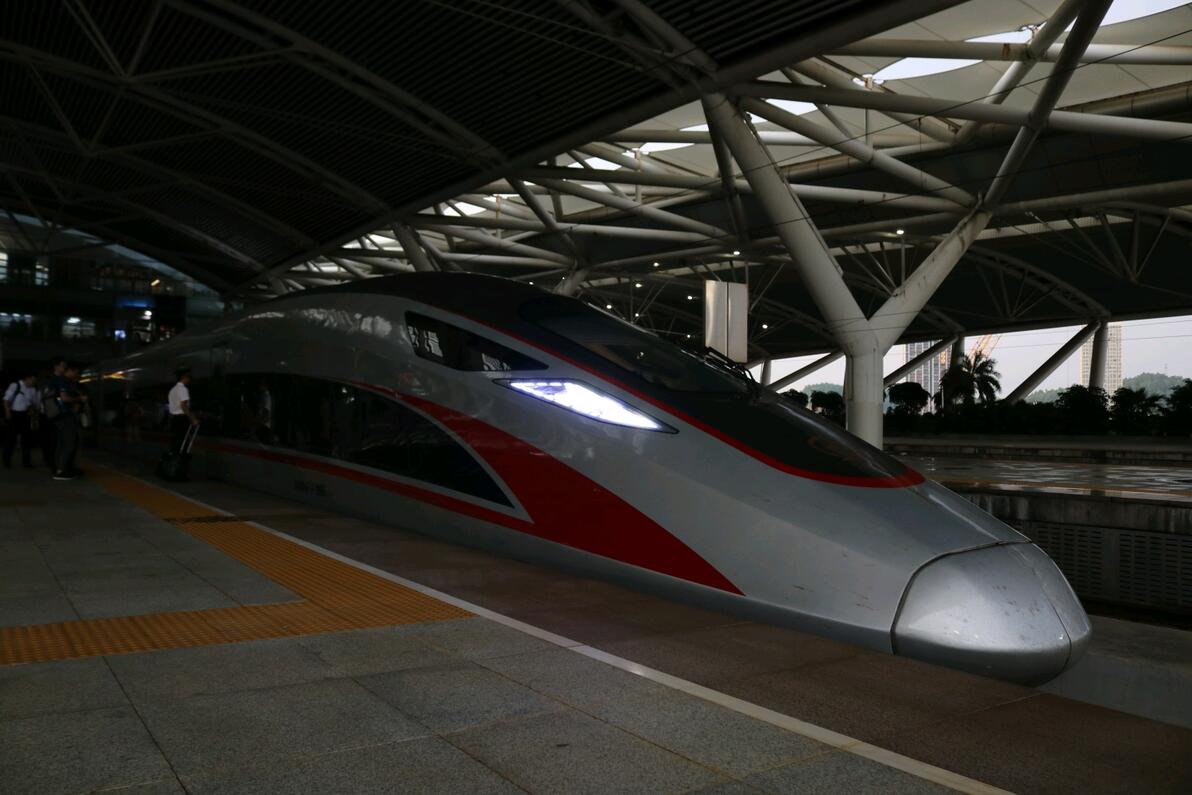 CR400AF-A型动车组和CR400AF-B型动车组乘坐体验 - 哔哩哔哩