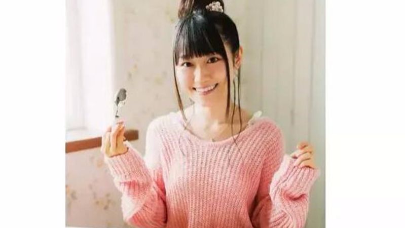 人气声优“小仓唯”写真集确定，开挂的人生，注定远抛同龄人！ 哔哩哔哩 